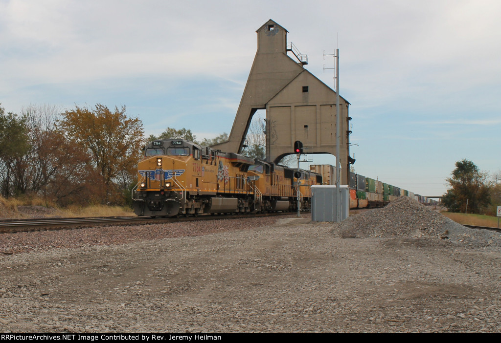 UP 7764 & others (1)